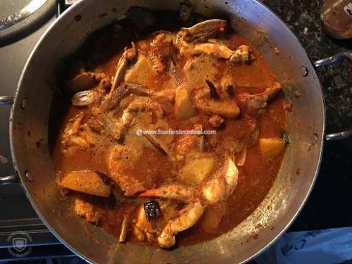 Kakrar Jhal (Step By Step) | Best Bengali Crab Curry » Foodies Terminal
