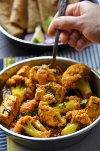 Paneer Gobi In Instant Pot (Video) | Cauliflower Paneer Curry » Foodies ...
