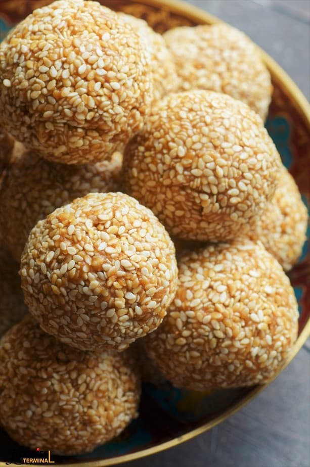 Til Laddu | Sesame Laddu ( Step by Step and Video ) » Foodies Terminal