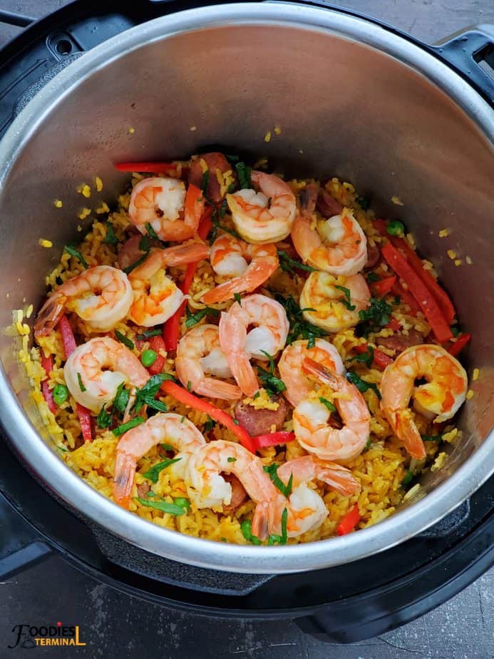 Instant Pot Shrimp Paella [VIDEO] | Foodies Terminal » Foodies Terminal